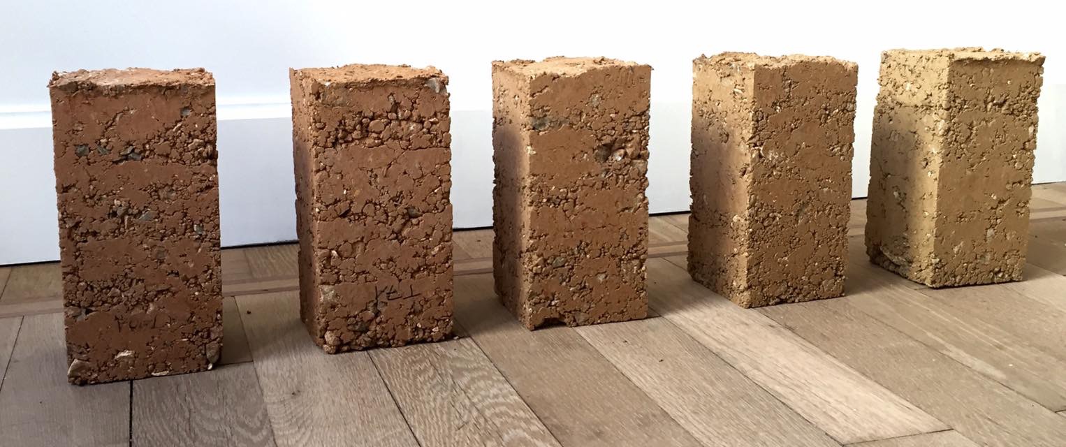 Gestampte aardewand